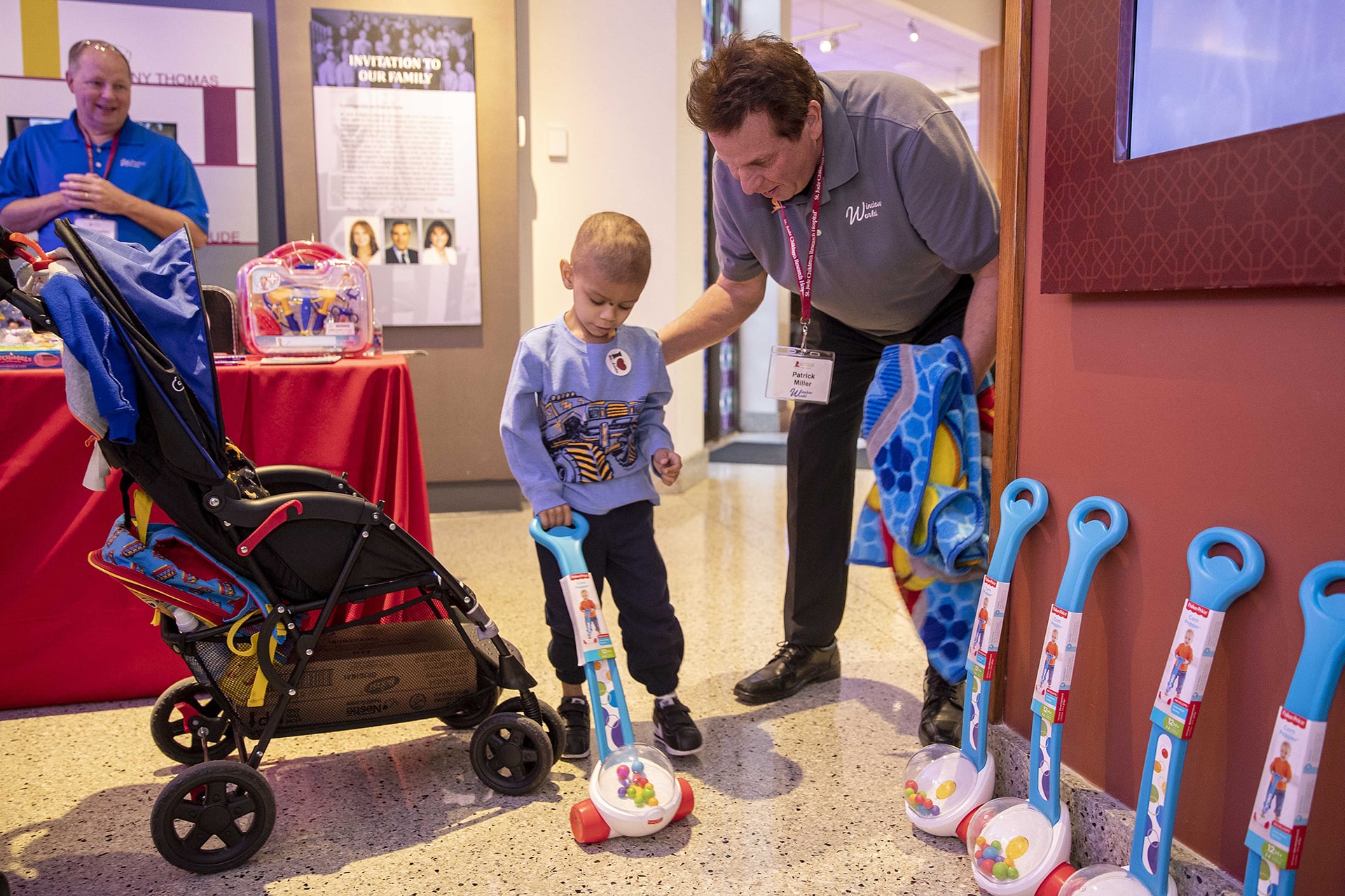 Window World Participates in St. Jude Give Thanks. Walk™